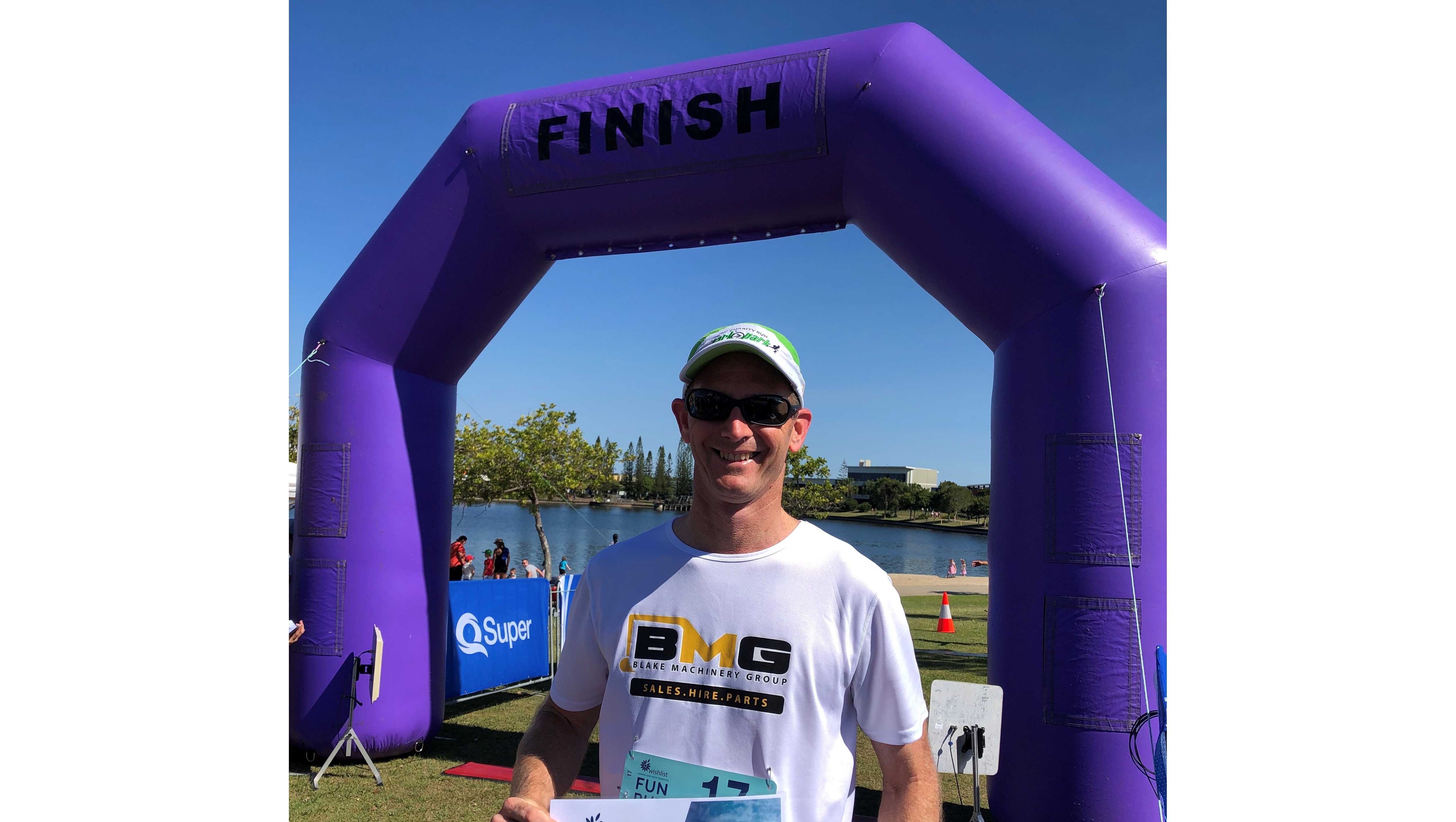 Ben Ellerton runs 2 halves