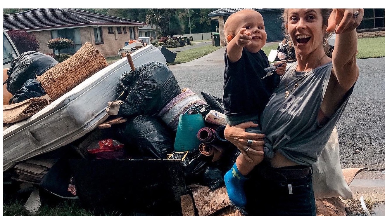 The Bus That Gives Back - Flood Recovery Mission for Life In The Flow Lane